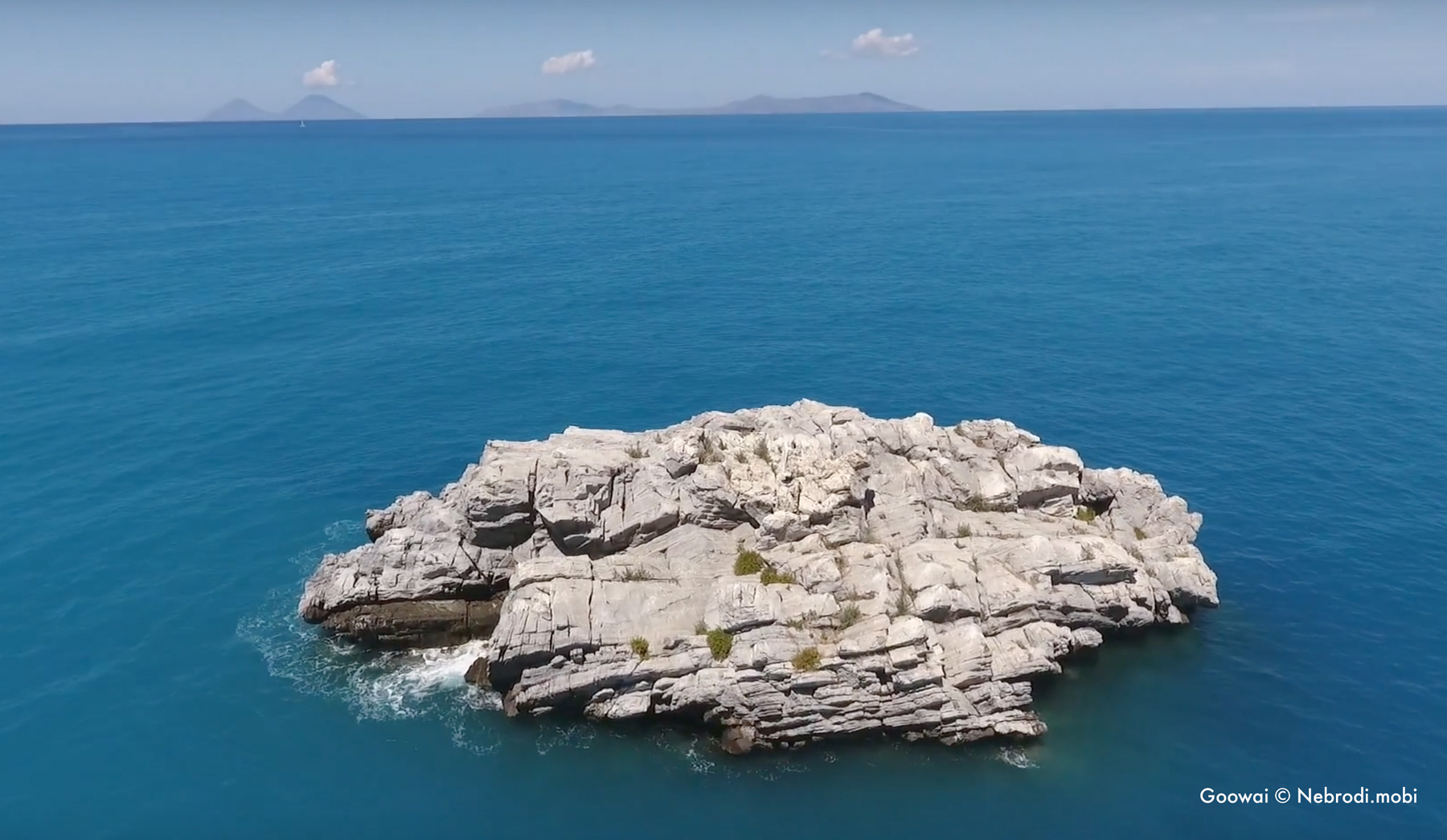 Brolo for a beach holiday